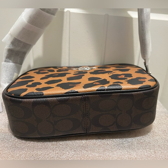 Coach | Bags | Coach Jamie Camera Bag In Signature Canvas With Leopard ...